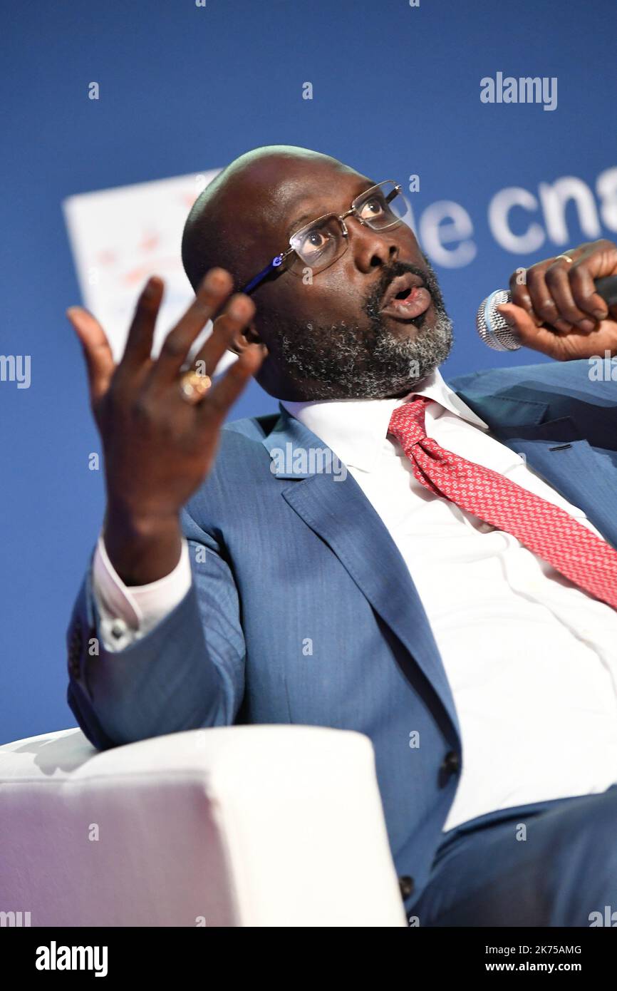 George weah ac milan hi-res stock photography and images - Alamy