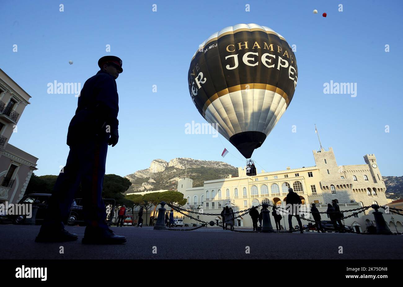 Monaco, march 26th 2018 The Monaco Aeronaut Club tests its new ...