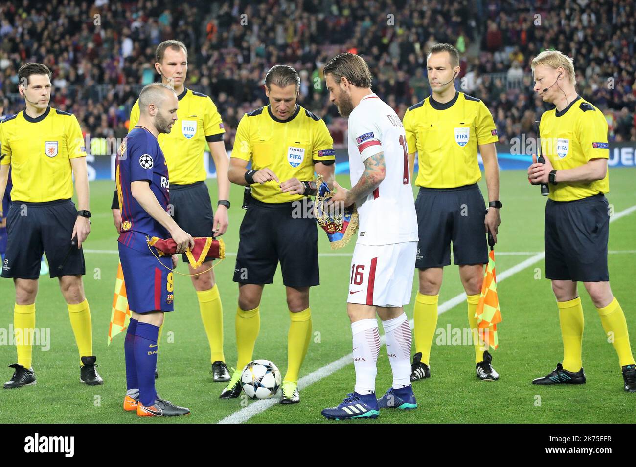 ANDRES INIESTA and DANIELE DE ROSSI Stock Photo - Alamy
