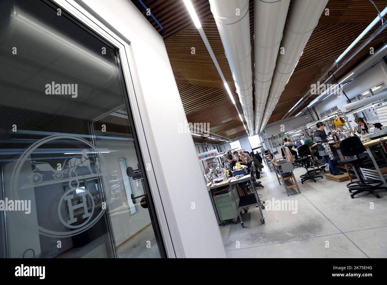 Luxury leather goods Hermès inaugurates its 16th factory in France, the ...