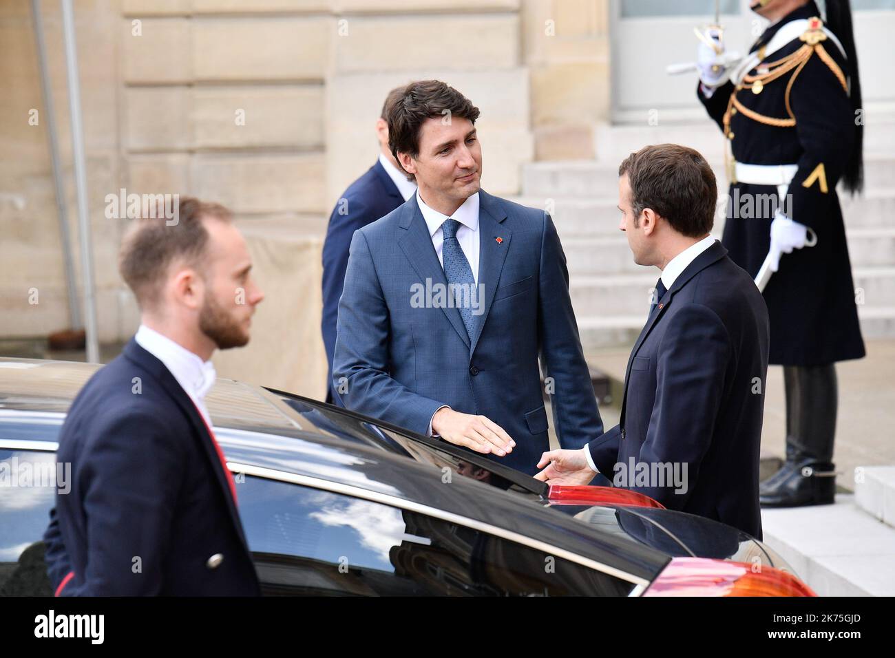 2018 justin trudeau emmanuel macron hi-res stock photography and images ...