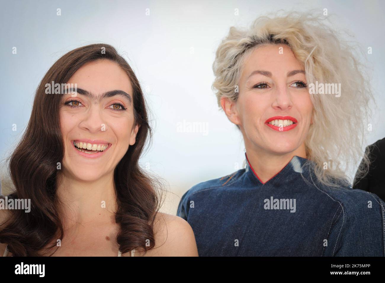 En presence Des actrices Tania CASCIANI (Argentine) & Romina INIESTA ...