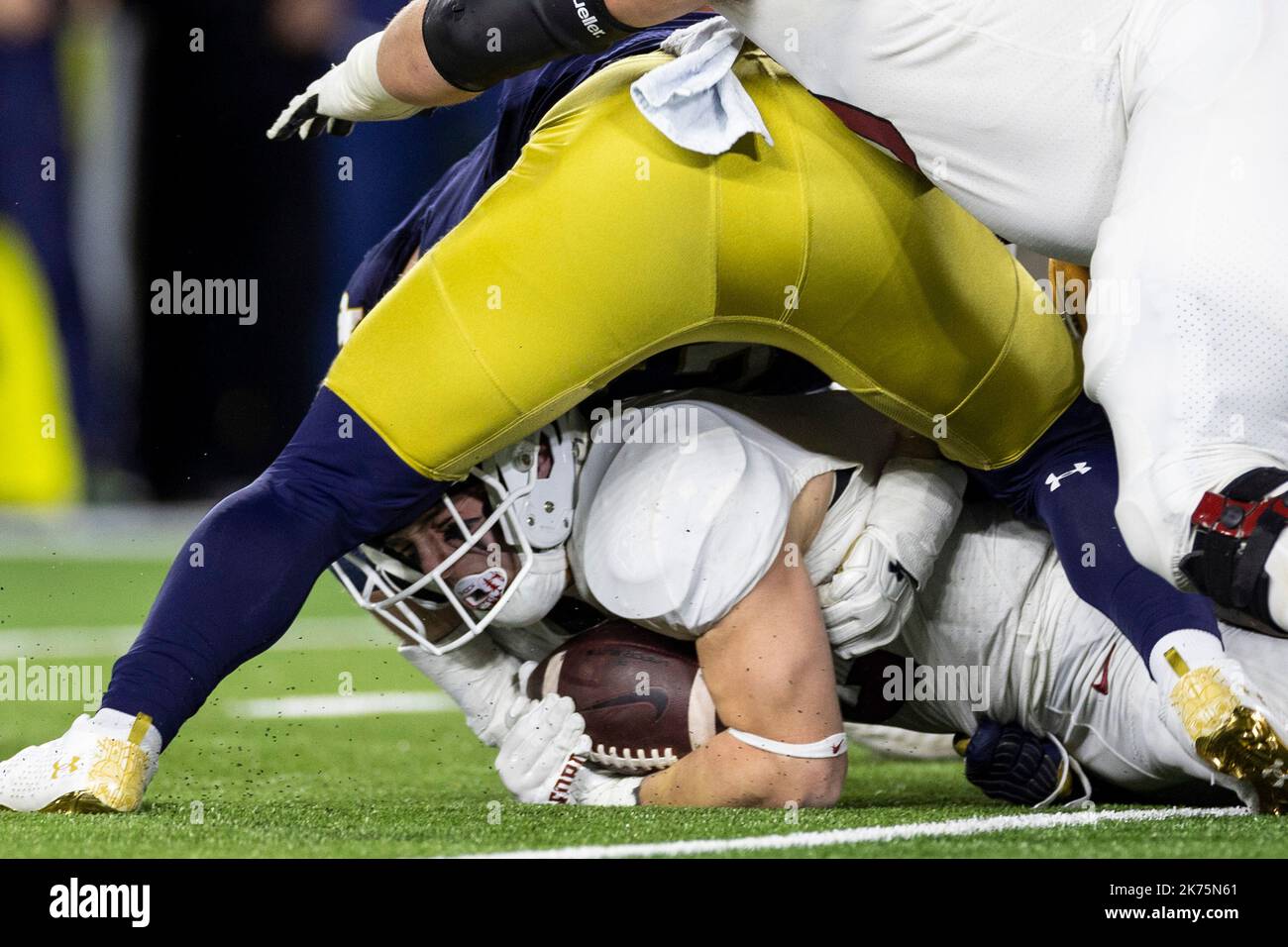 South Bend, Indiana, USA. 15th Oct, 2022. Stanford running back Casey ...