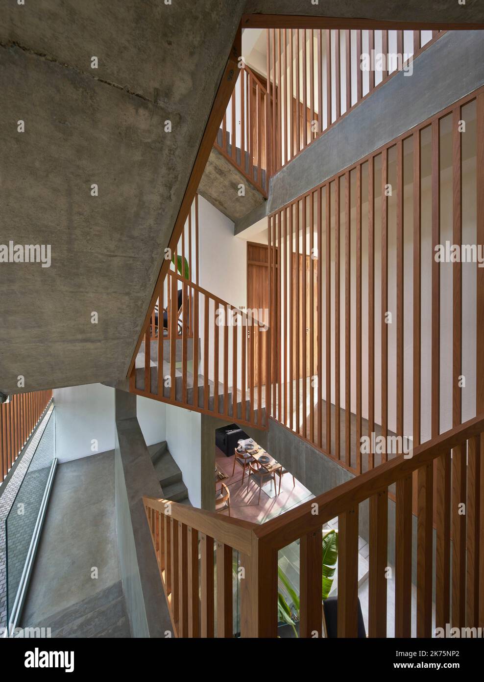 Multi level stairs hi-res stock photography and images - Alamy