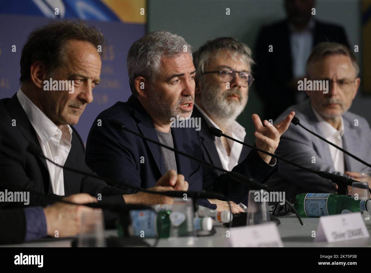 festival de cannes conference de presse film en guerre vincent lindon ...