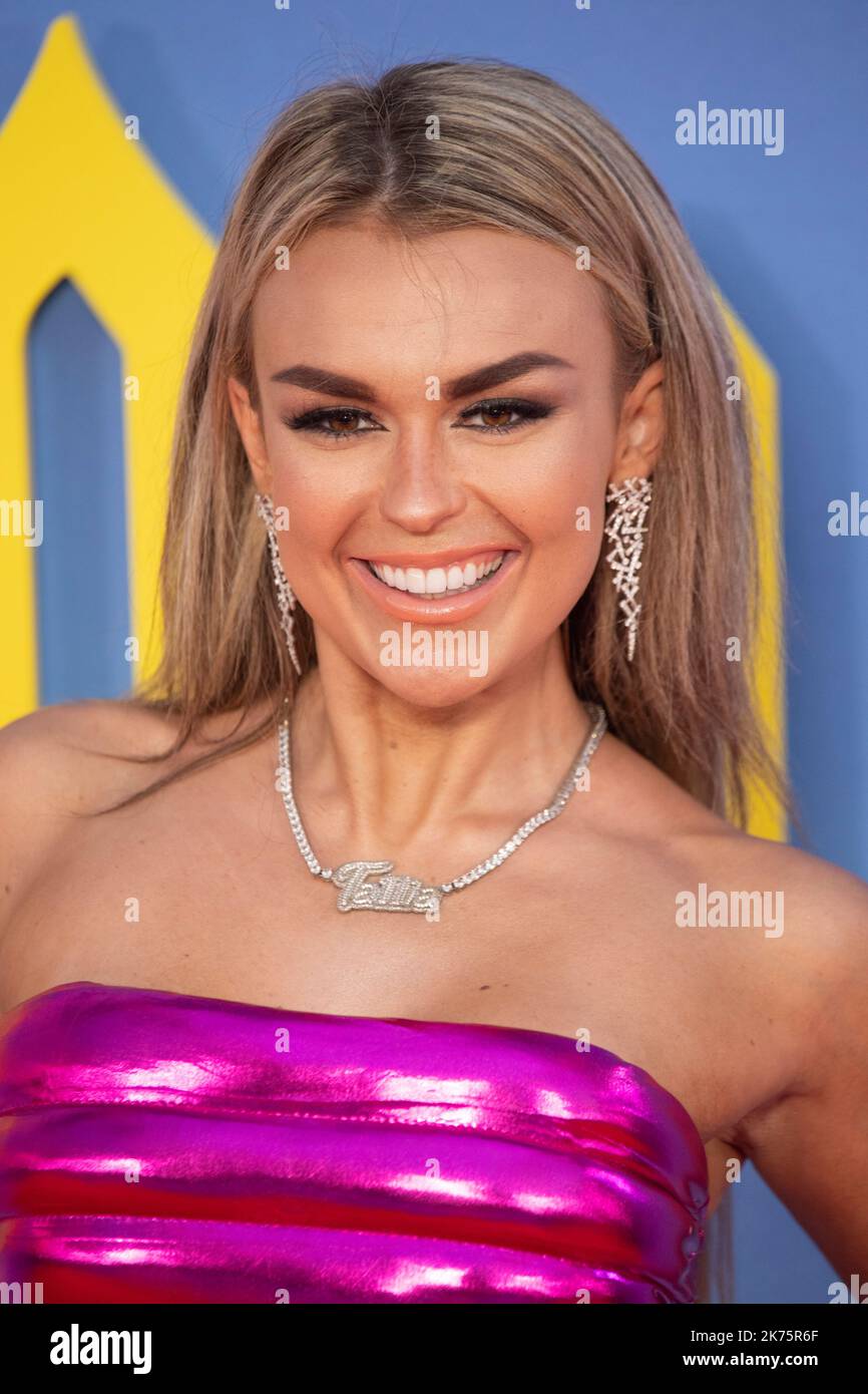 London, UK. 16th Oct, 2022. Tallia Storm attends the "Glass Onion: A ...