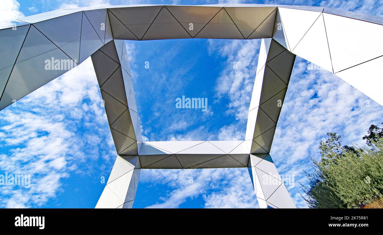 Ornamental structures in the surroundings of a shopping center in ...
