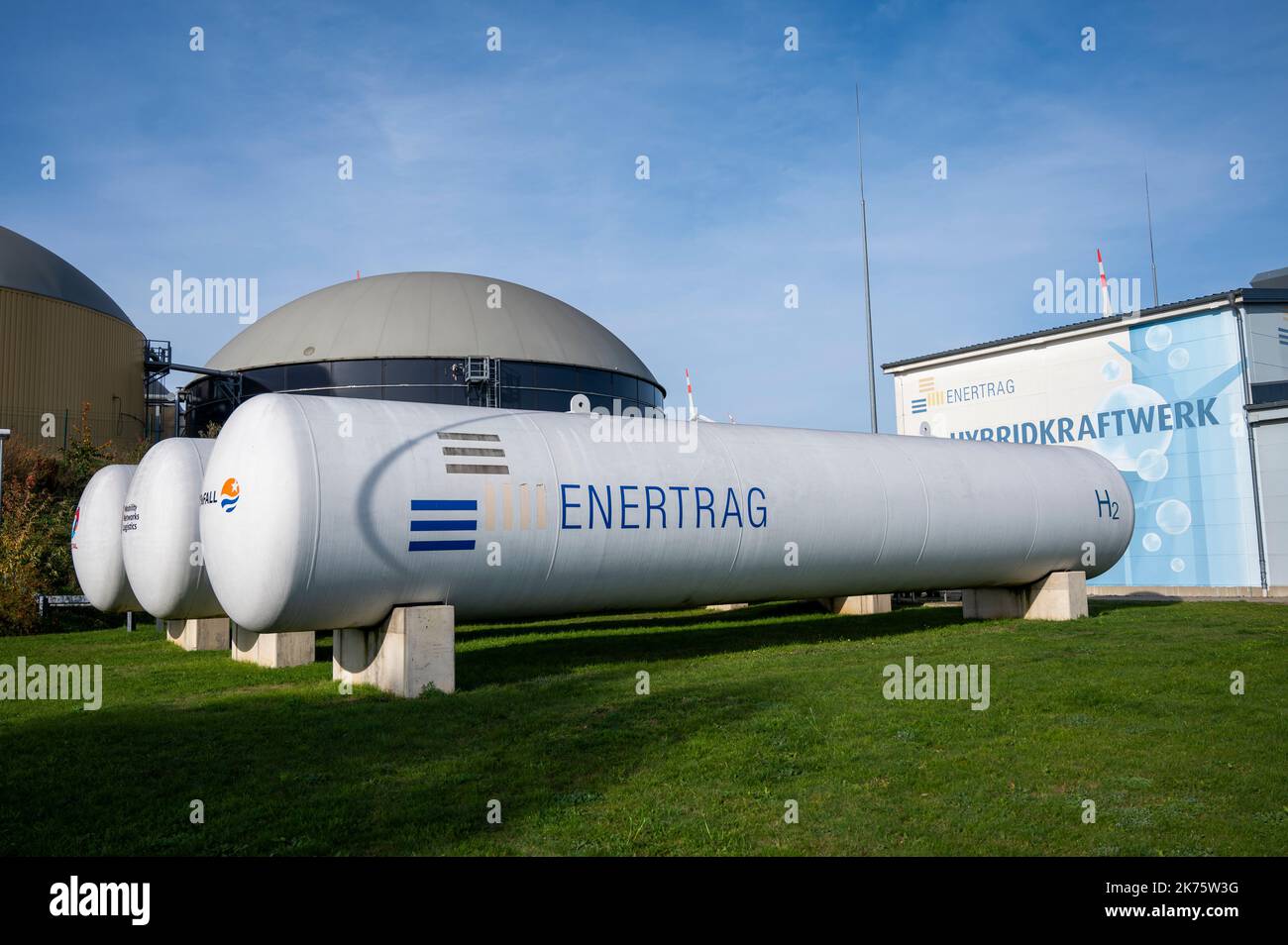 Prenzlau, Germany. 17th Oct, 2022. A hydrogen container with the ...