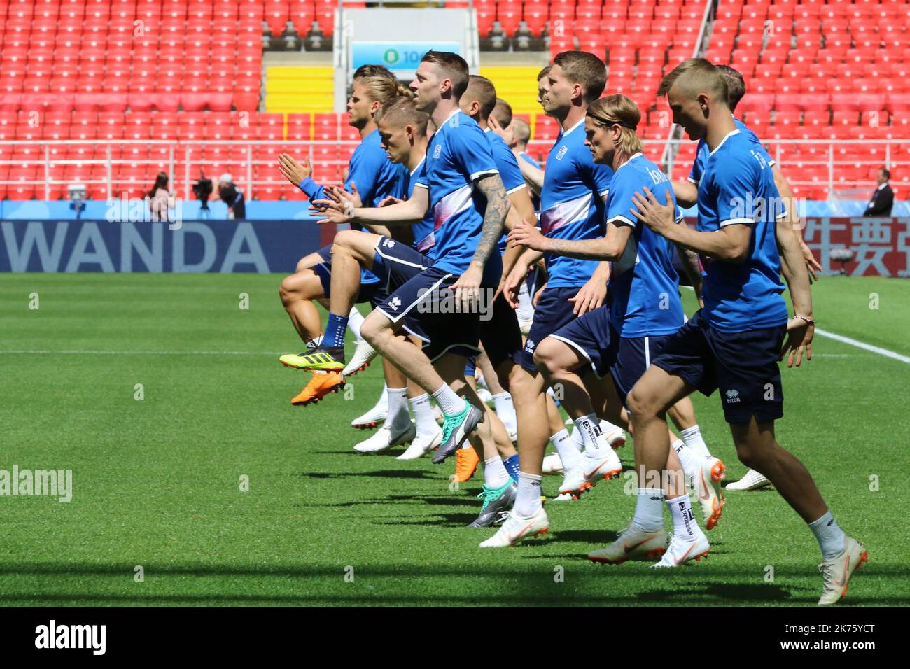 France iceland world cup hi-res stock photography and images - Alamy