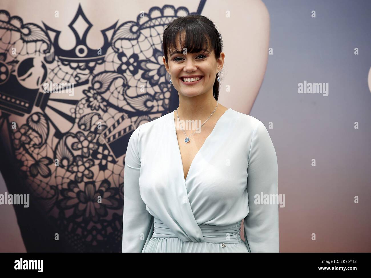 Photocall - Tom Clancy's Jack Ryan - Dina Shihabi Stock Photo - Alamy
