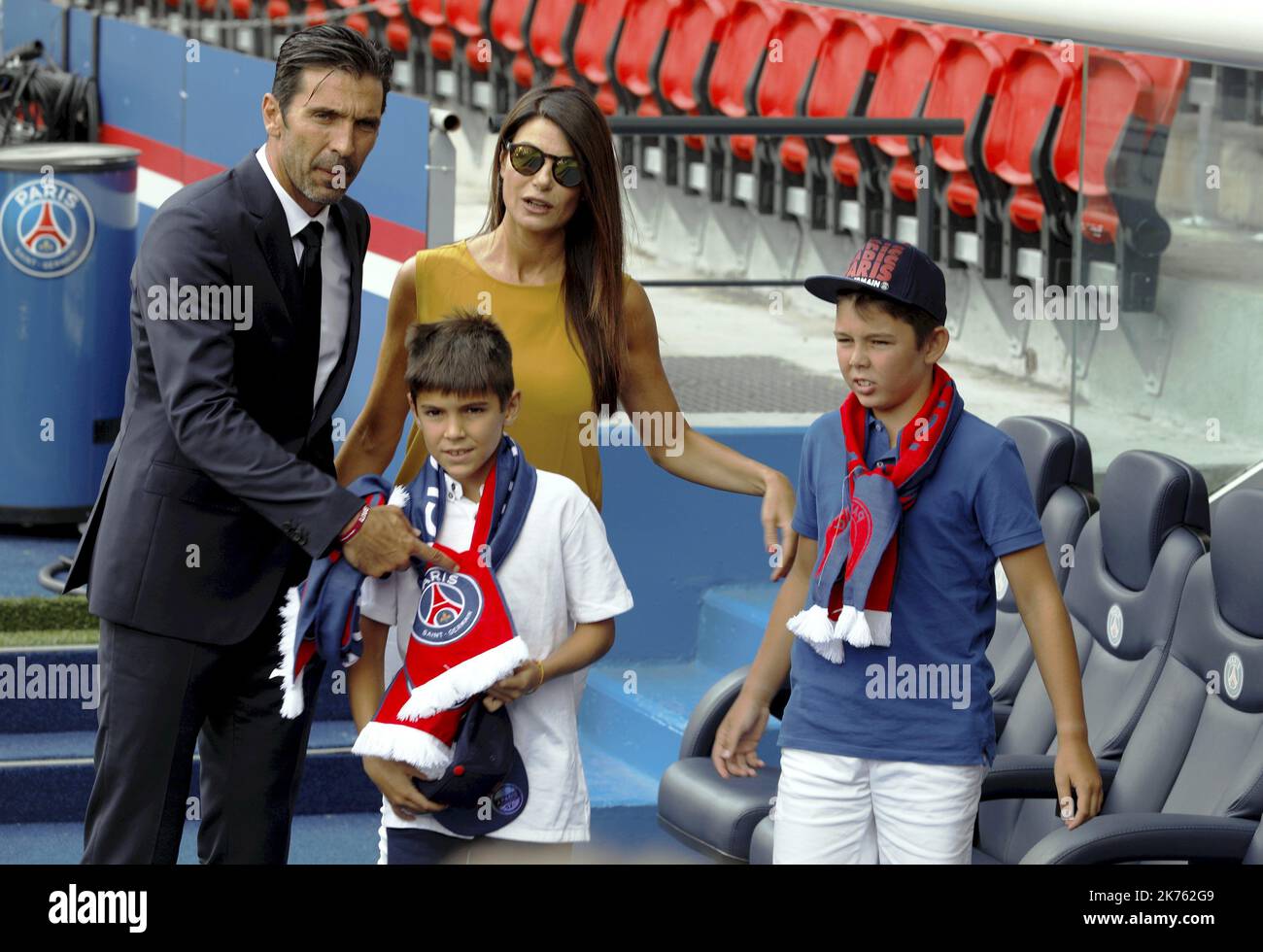 Gianluigi Buffon is unveiled as new goalkeeper for Paris Saint-Germain ...