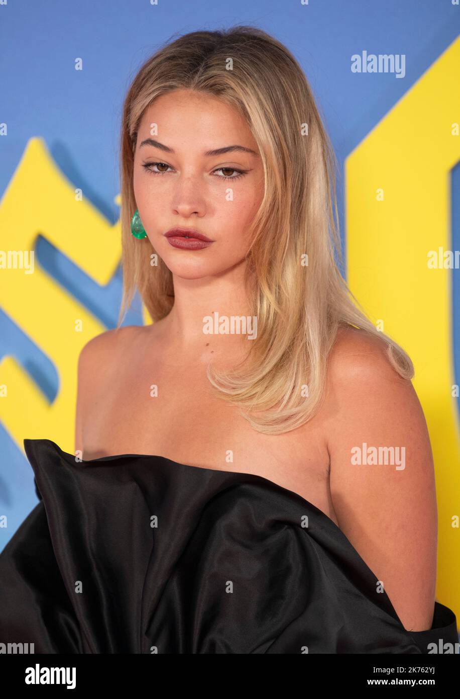 Madelyn Cline attends the "Glass Onion: A Knives Out Mystery" European ...