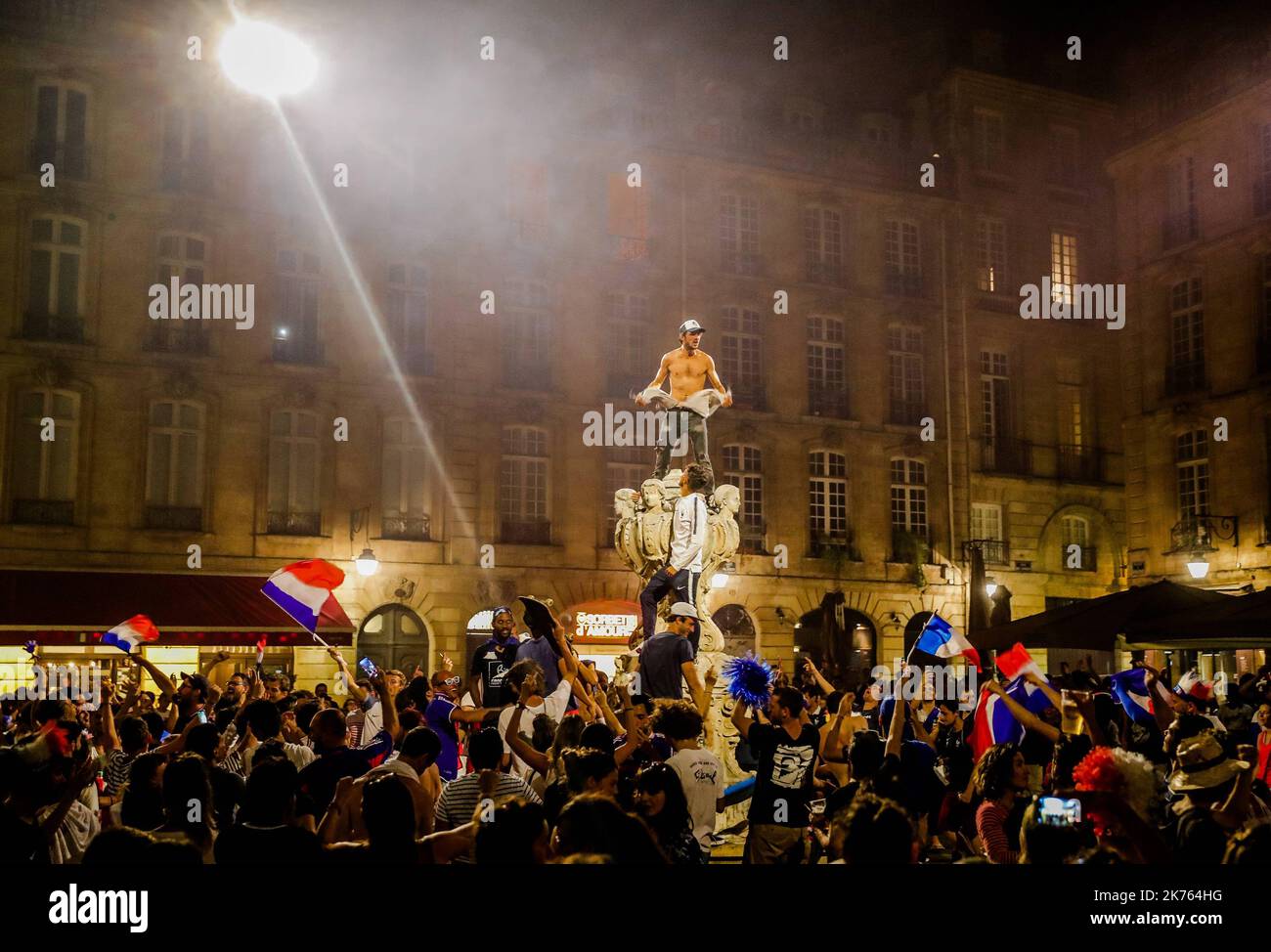 France fans celebrate after France National Team win the FIFA World Cup ...