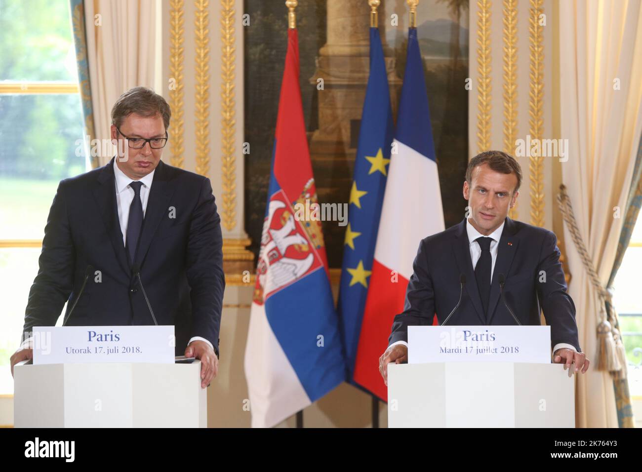 French President Emmanuel Macron (R) and his Serbian counterpart ...
