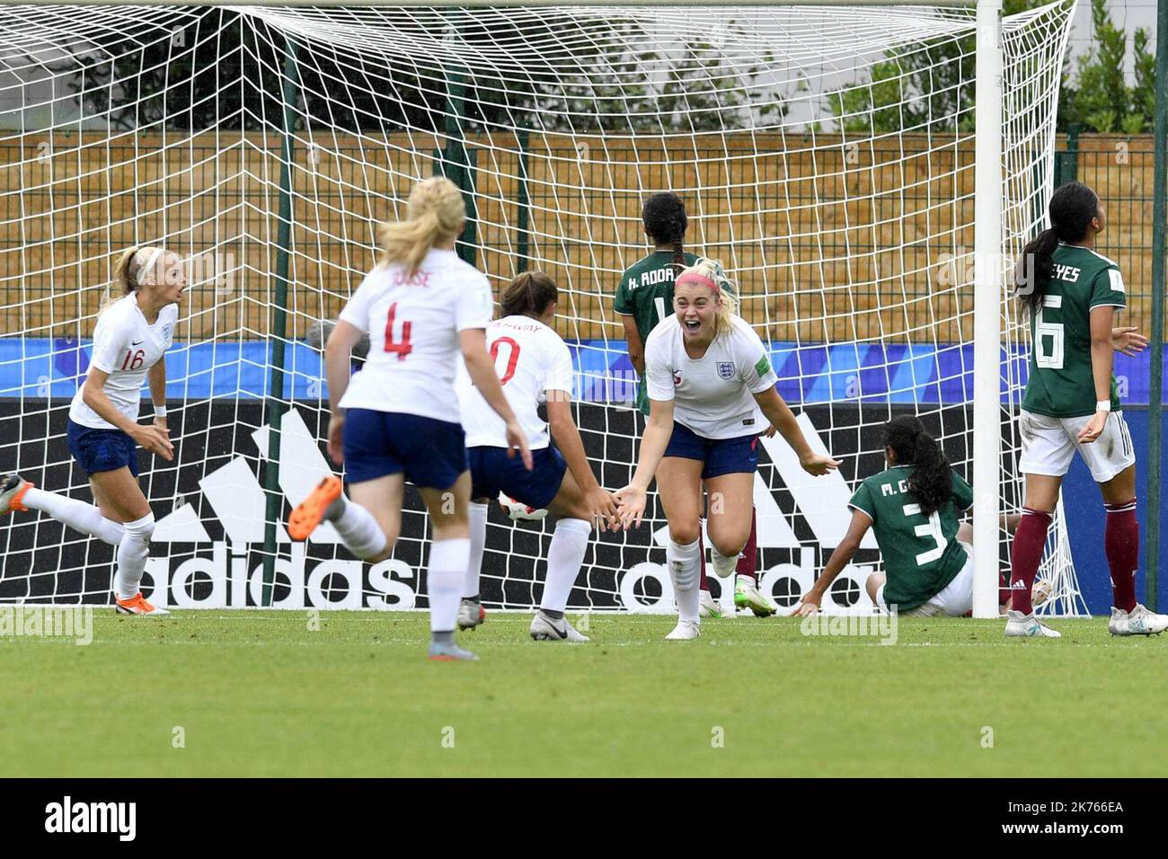 L'angleterre football hi-res stock photography and images - Alamy