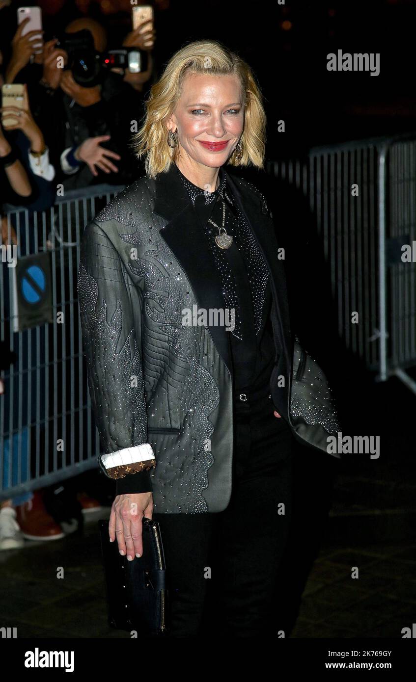 Cate Blanchett arrival at the Vuitton Fashion Show during the Paris ...