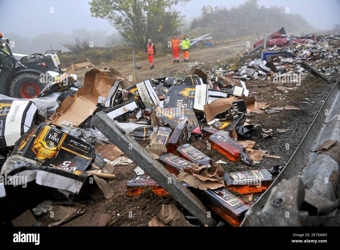 A lorry transport transporting whisky bottles had an accident on A75 ...