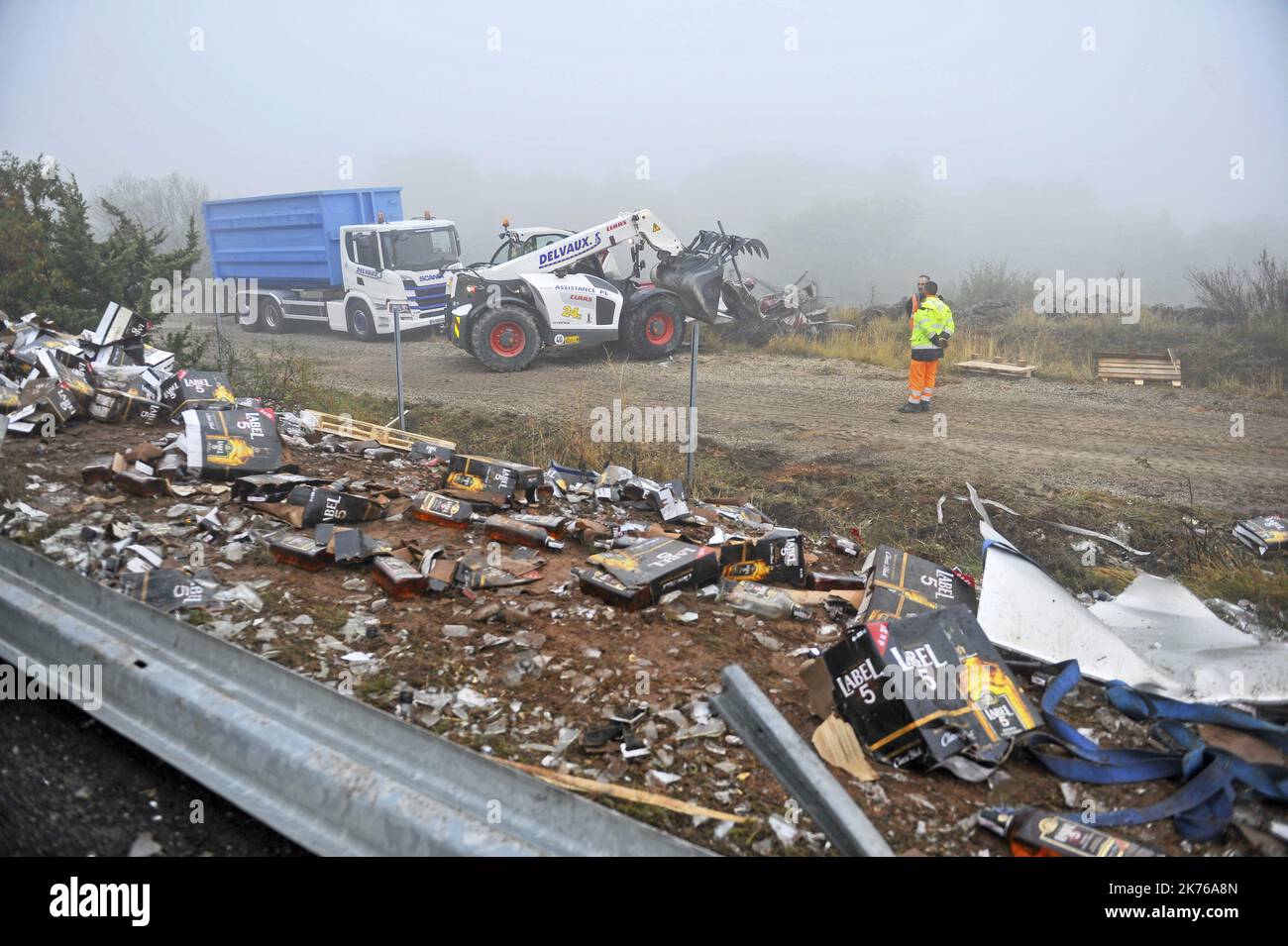 A lorry transport transporting whisky bottles had an accident on A75 ...