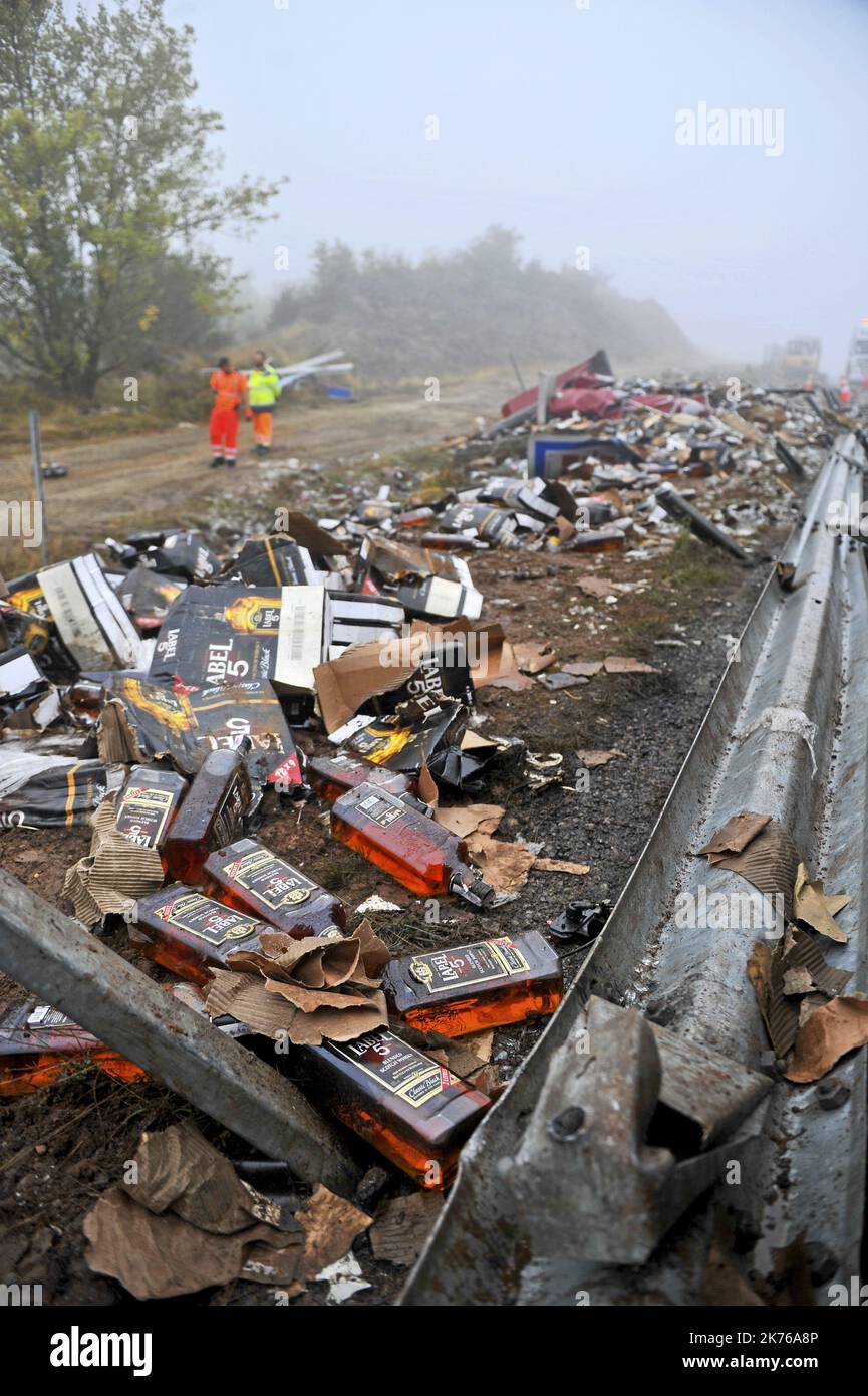 A lorry transport transporting whisky bottles had an accident on A75 ...