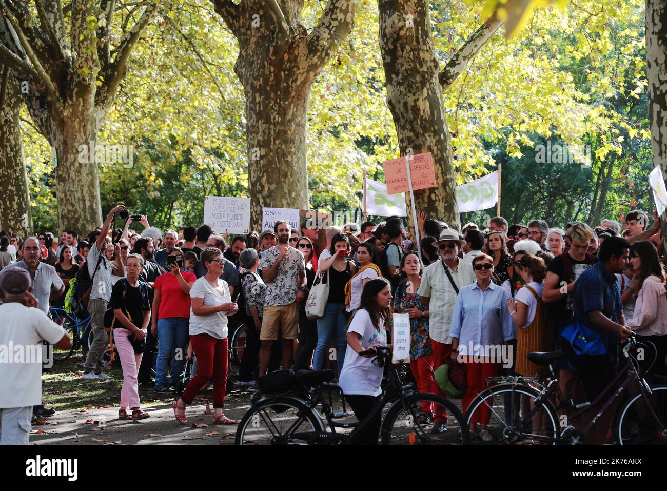 Tens of thousands people march in protests against Climate Change on ...