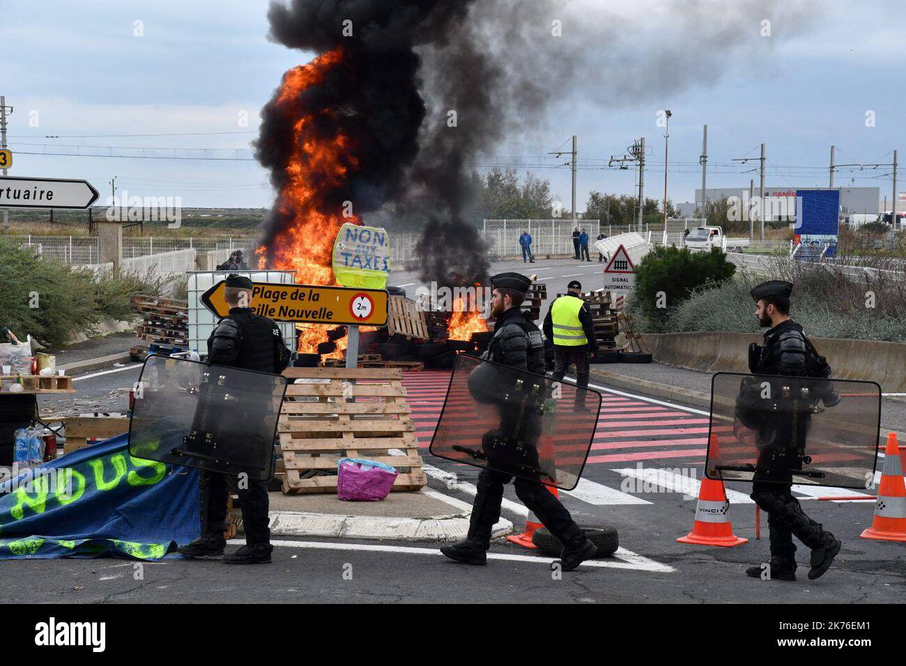 French fuel protests Stock Photo - Alamy