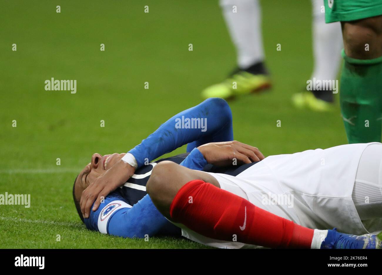 BLESSURE DE KYLIAN MBAPPE Stock Photo - Alamy