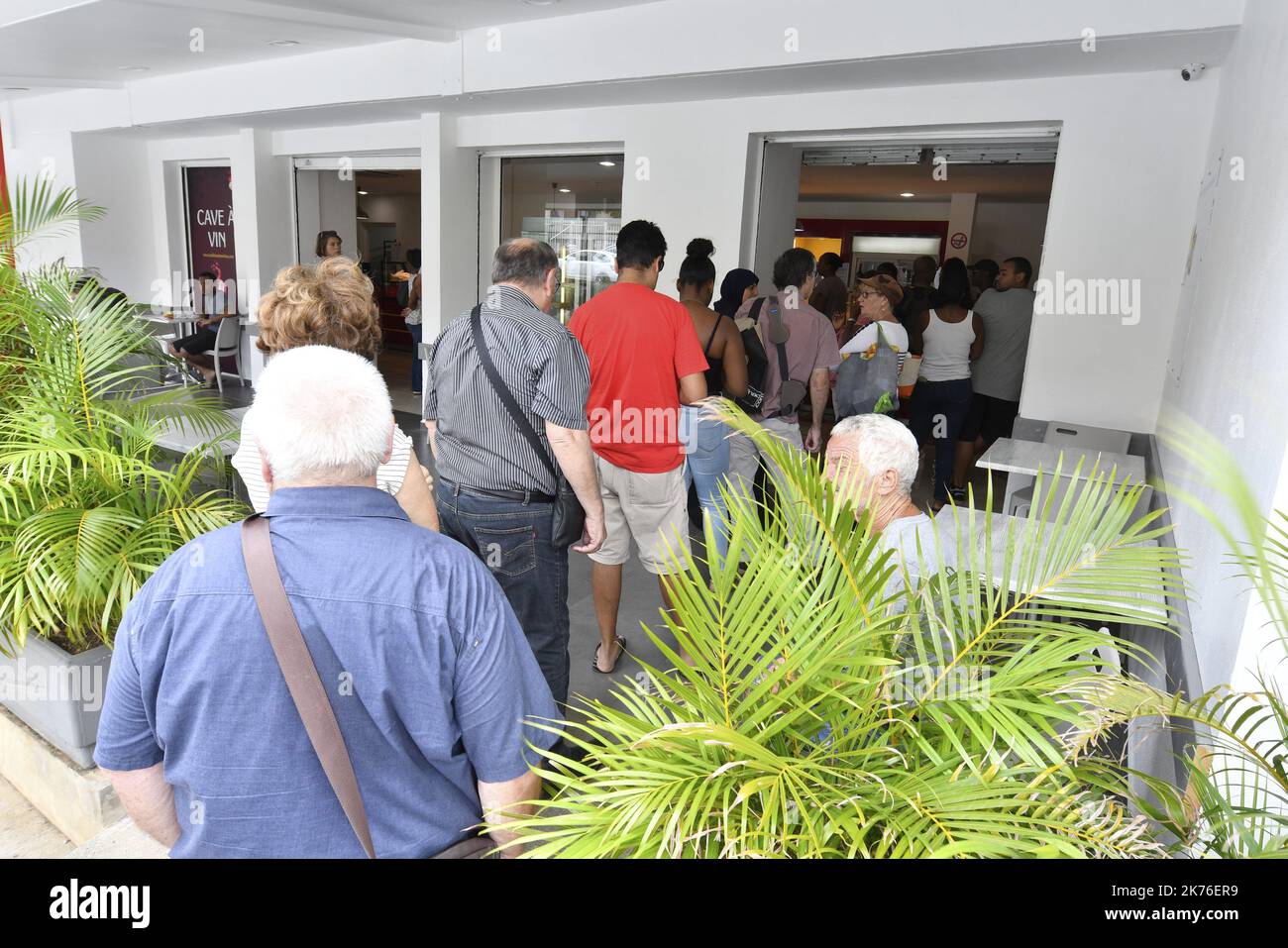 Protests continue in France on November 21, 2018 Stock Photo - Alamy