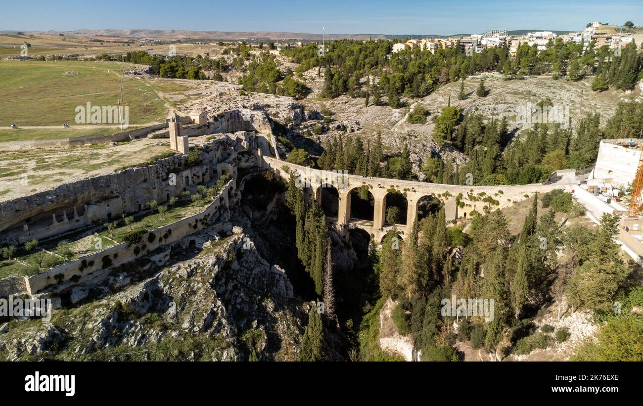 Gravina in Puglia, with the Roman two-level bridge that extends over ...
