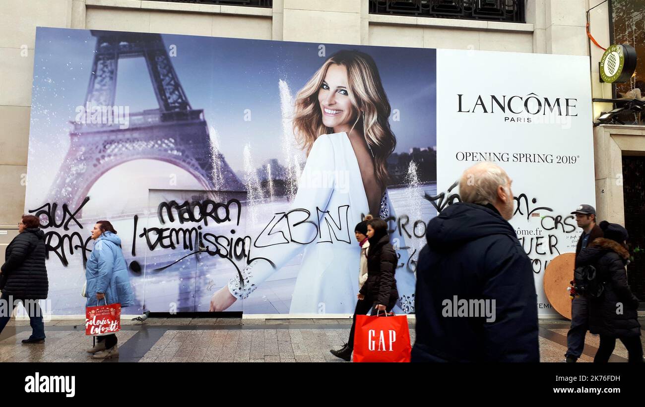 French fuel protests Stock Photo - Alamy