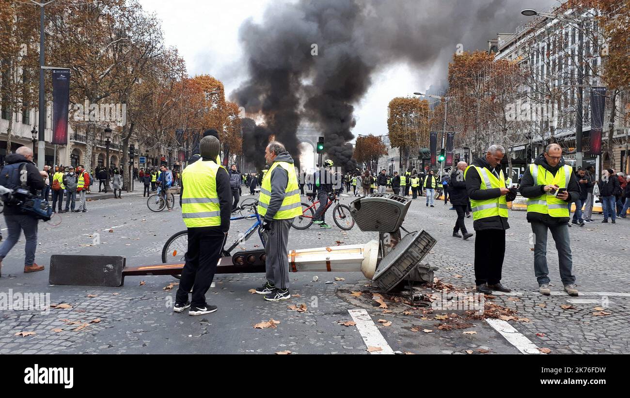 French fuel protests Stock Photo - Alamy