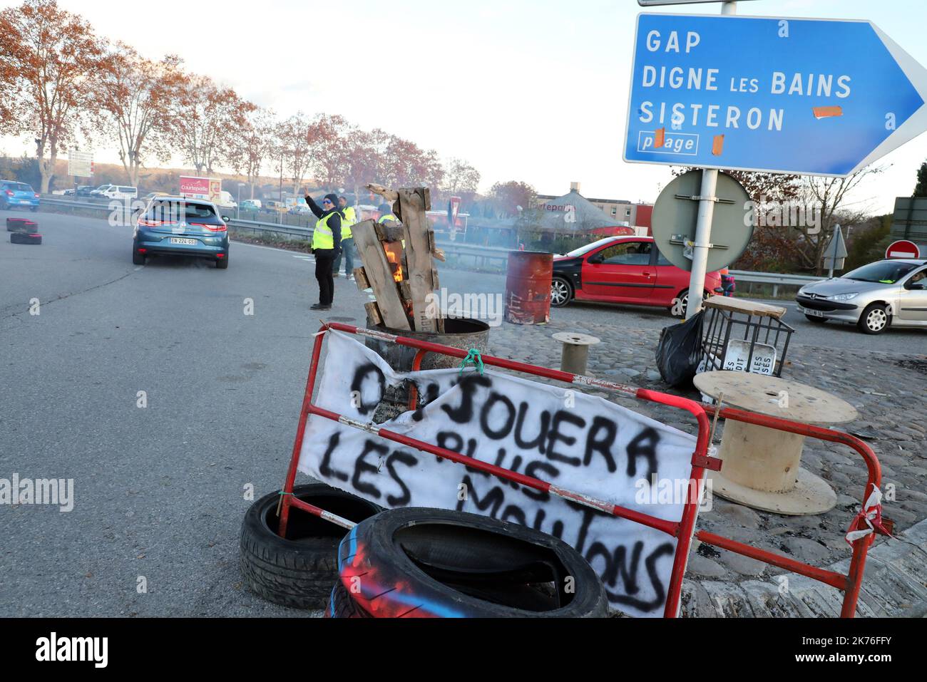 Fuel protests continue in France on November 26, 2018 Stock Photo - Alamy