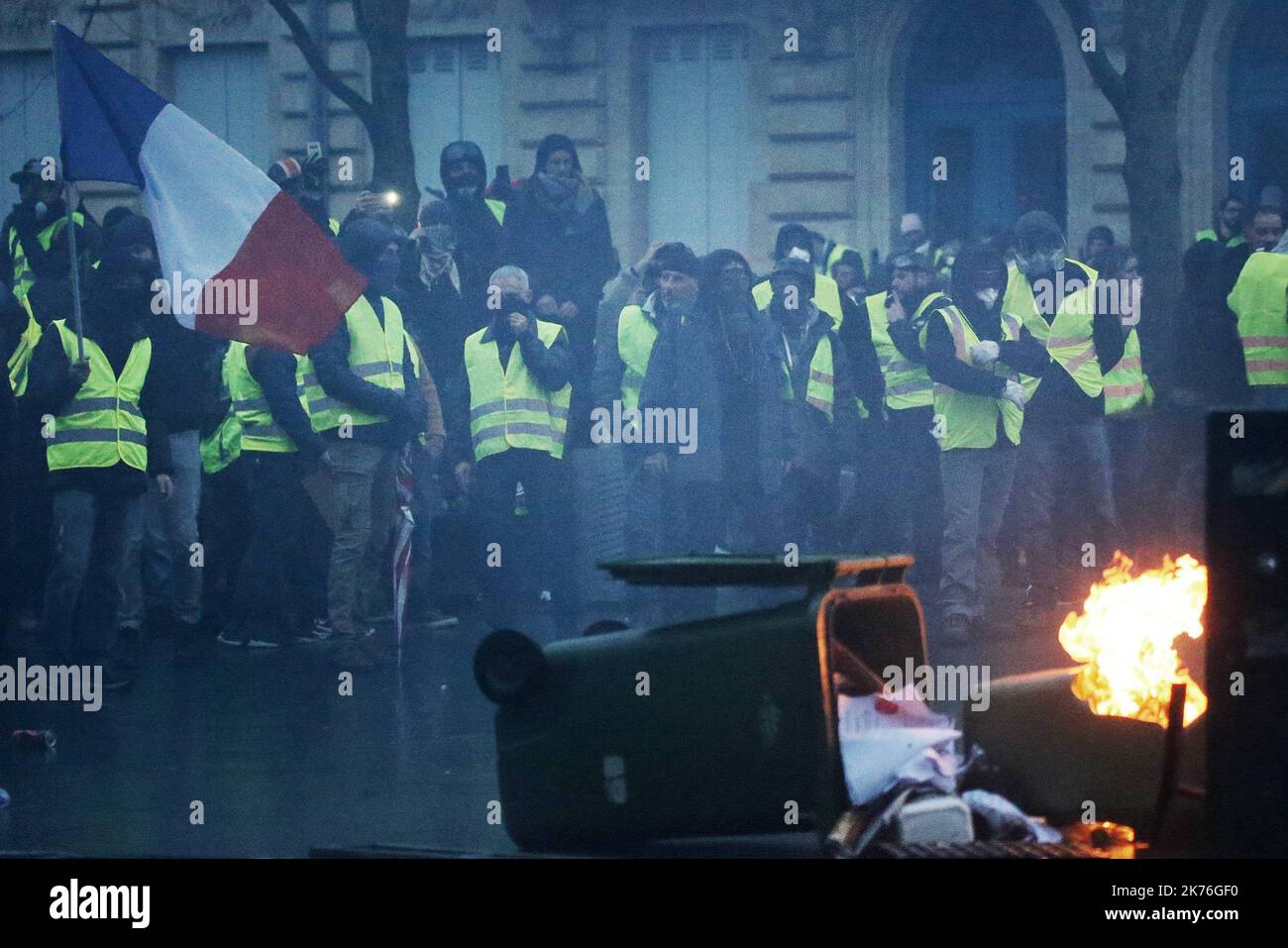 Protesters in 'yellow vests" over French fuel prices Stock Photo - Alamy
