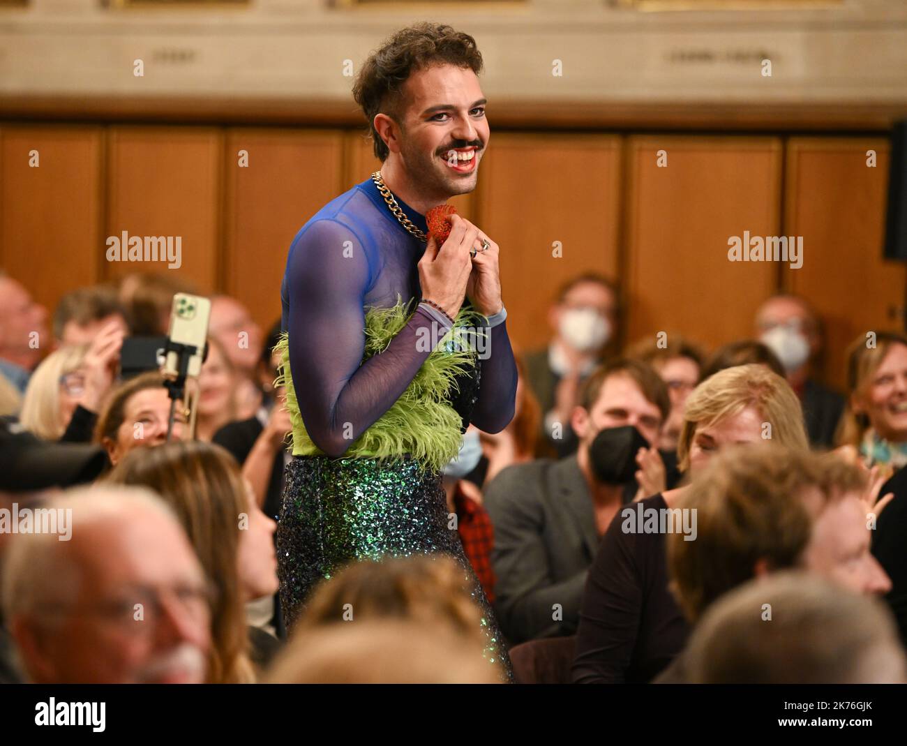 17 October 2022, Hesse, Frankfurt/Main: Kim de l'Horizon ("Blood Book ...