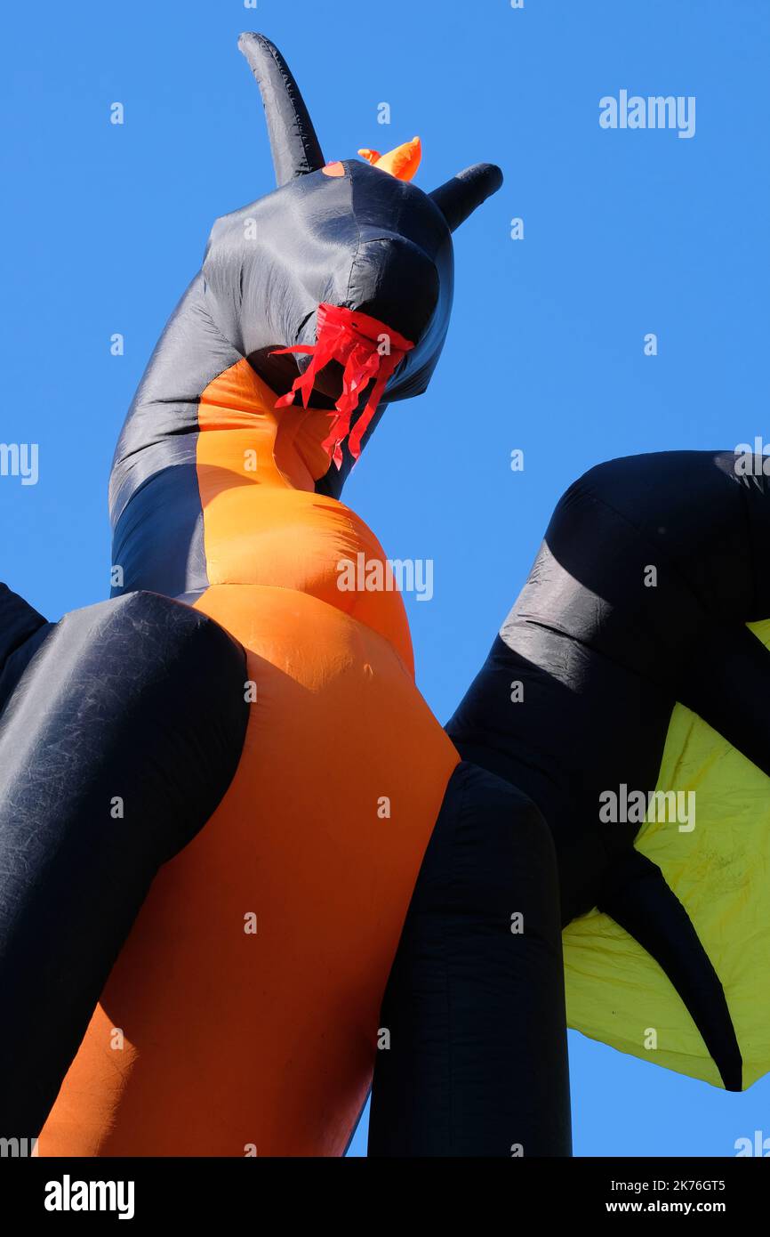Giant blow up dragons for Halloween decoration Stock Photo - Alamy