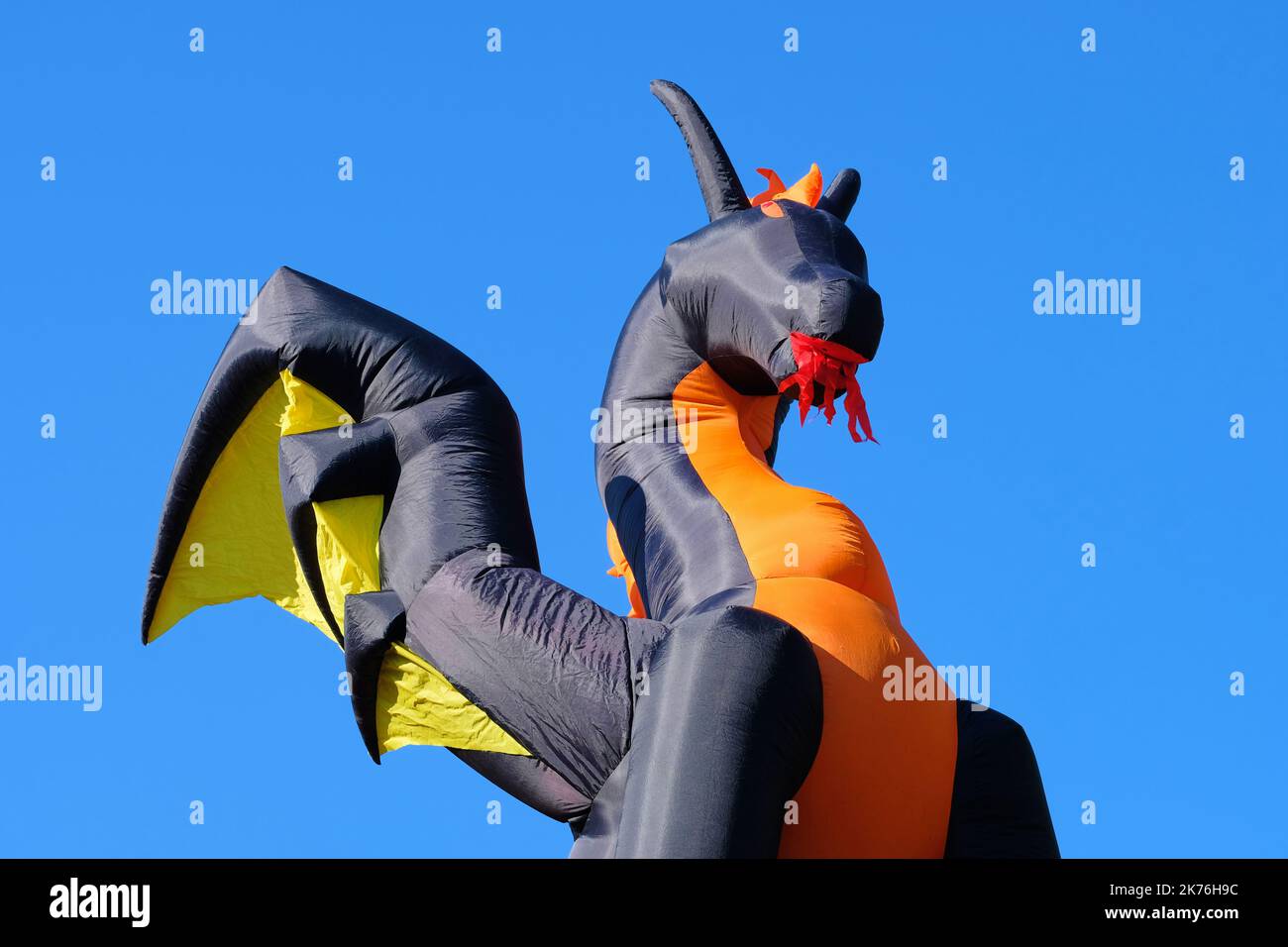 Giant blow up dragons for Halloween decoration Stock Photo - Alamy