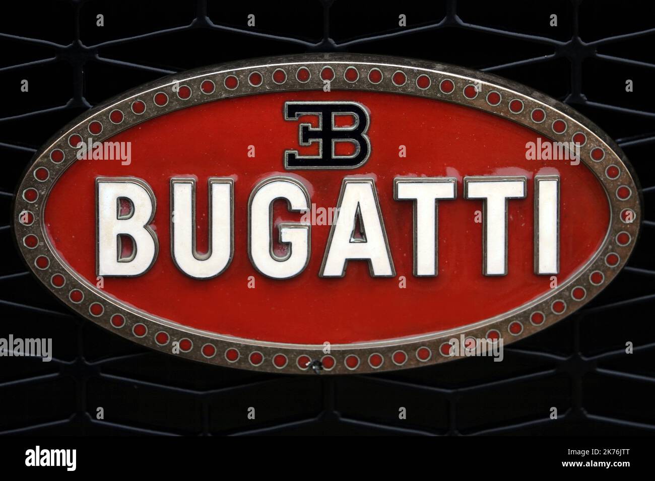 Logo Bugatti d'une Chiron. PHOTO Alexandre MARCHI. - Molsheim, France ...