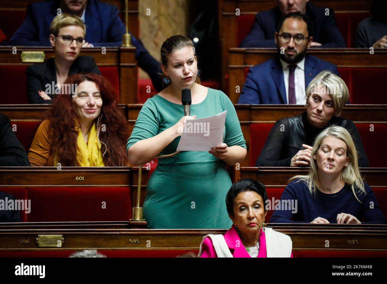 Paris, FRANCE ; SEANCE DE QUESTIONS AU GOUVERNEMENT DANS L' HEMICYCLE DE L' ASSEMBLEE NATIONALE ...