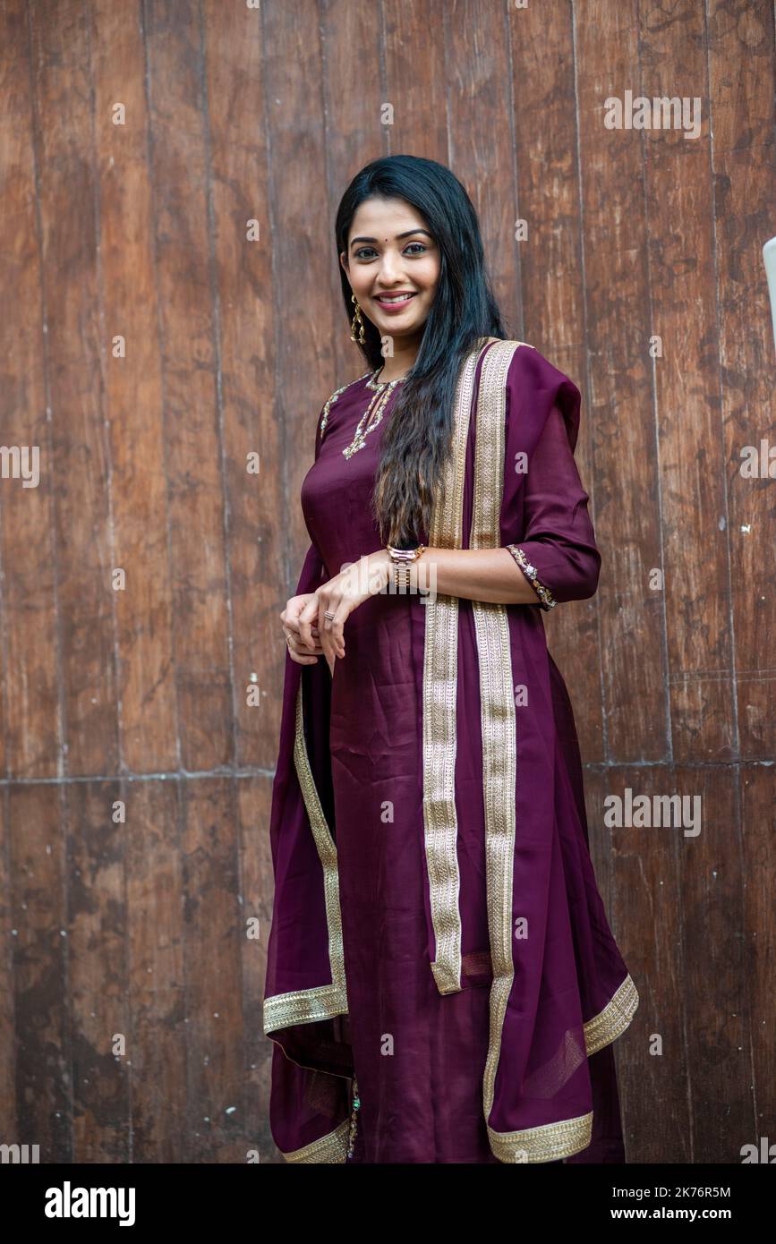 New Delhi, India. 17th Oct, 2022. Indian actress Sonal Monteiro poses ...