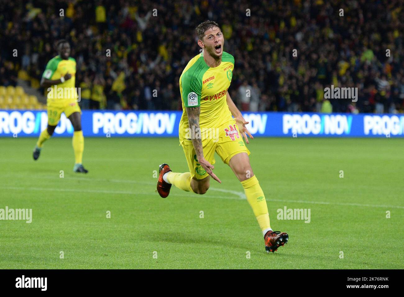 Football emiliano sala hi-res stock photography and images - Alamy