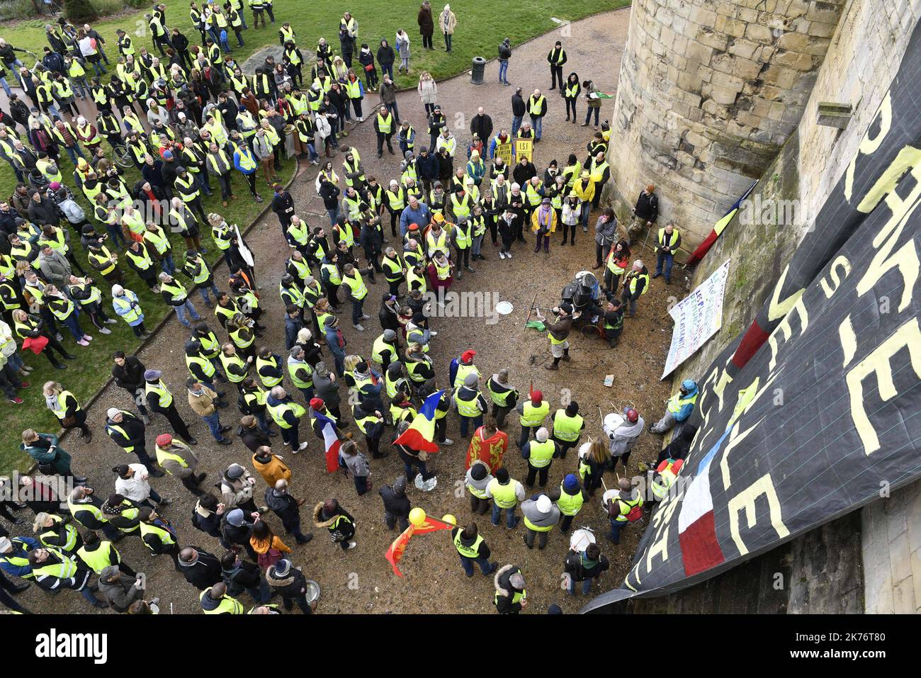 Yellow vests protest, act 11. Gilets 26Jaunes (Yellow Vest) protesters ...