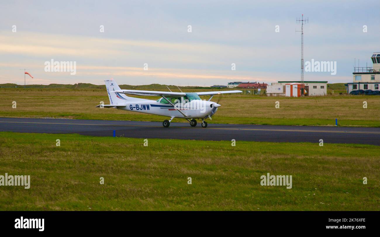 A Cessna F172P Fixed-Wing Landplane at Blackpool Airport, Blackpool ...