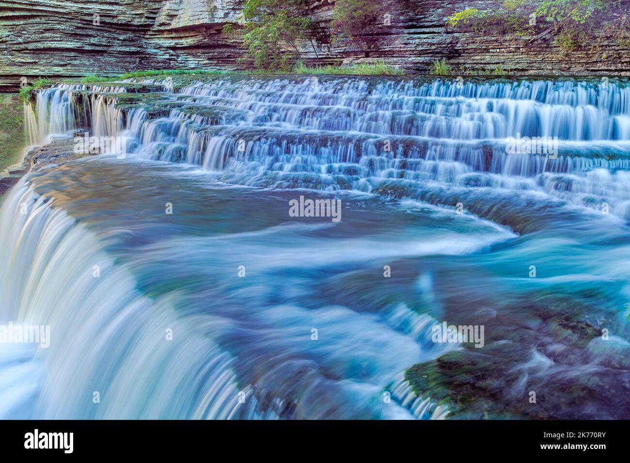 Stunningly beautiful waterfall hi-res stock photography and images - Alamy