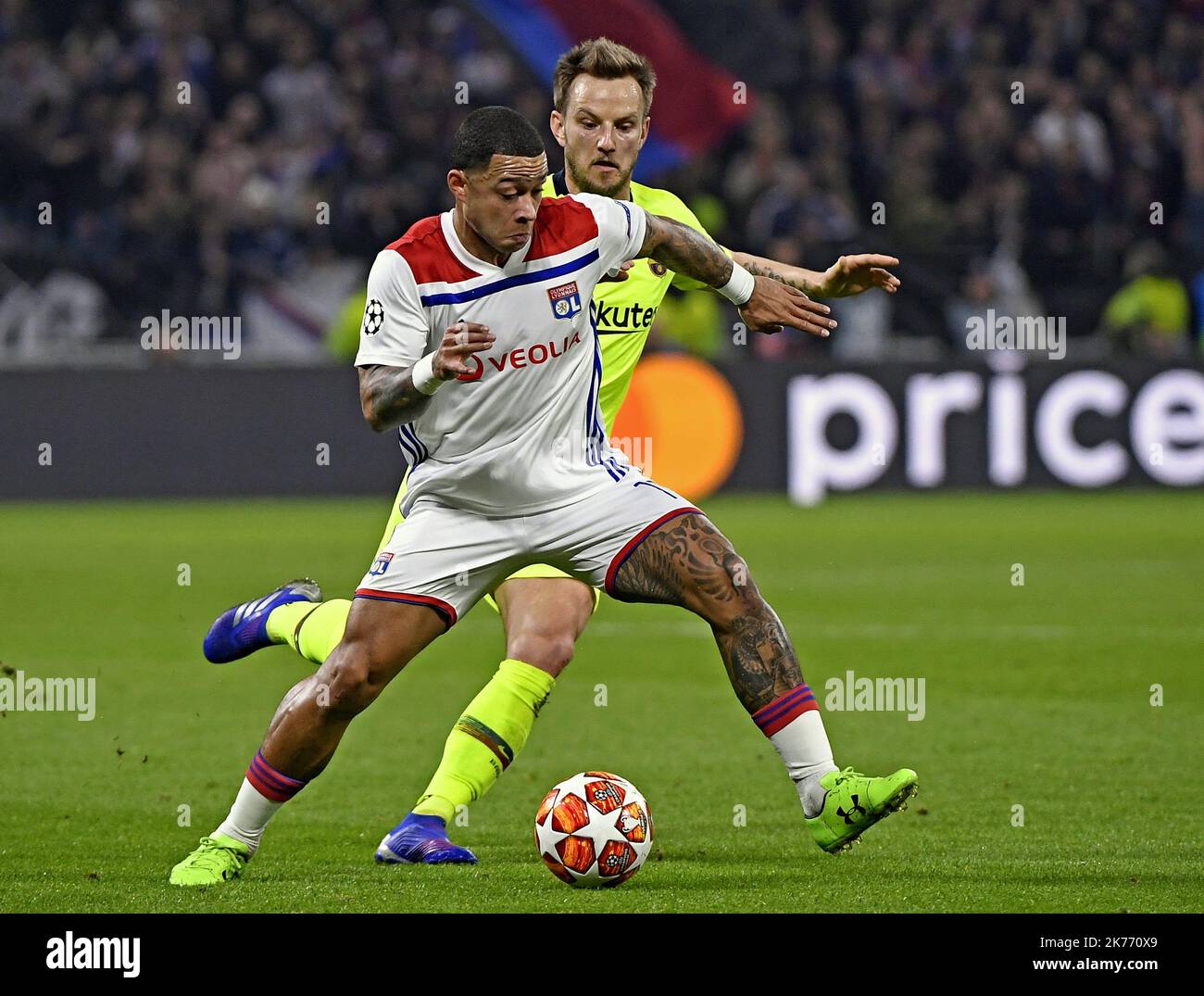 MEMPHIS DEPAY. Lyon v Barcelona - UEFA Champions League - Round of 16 ...