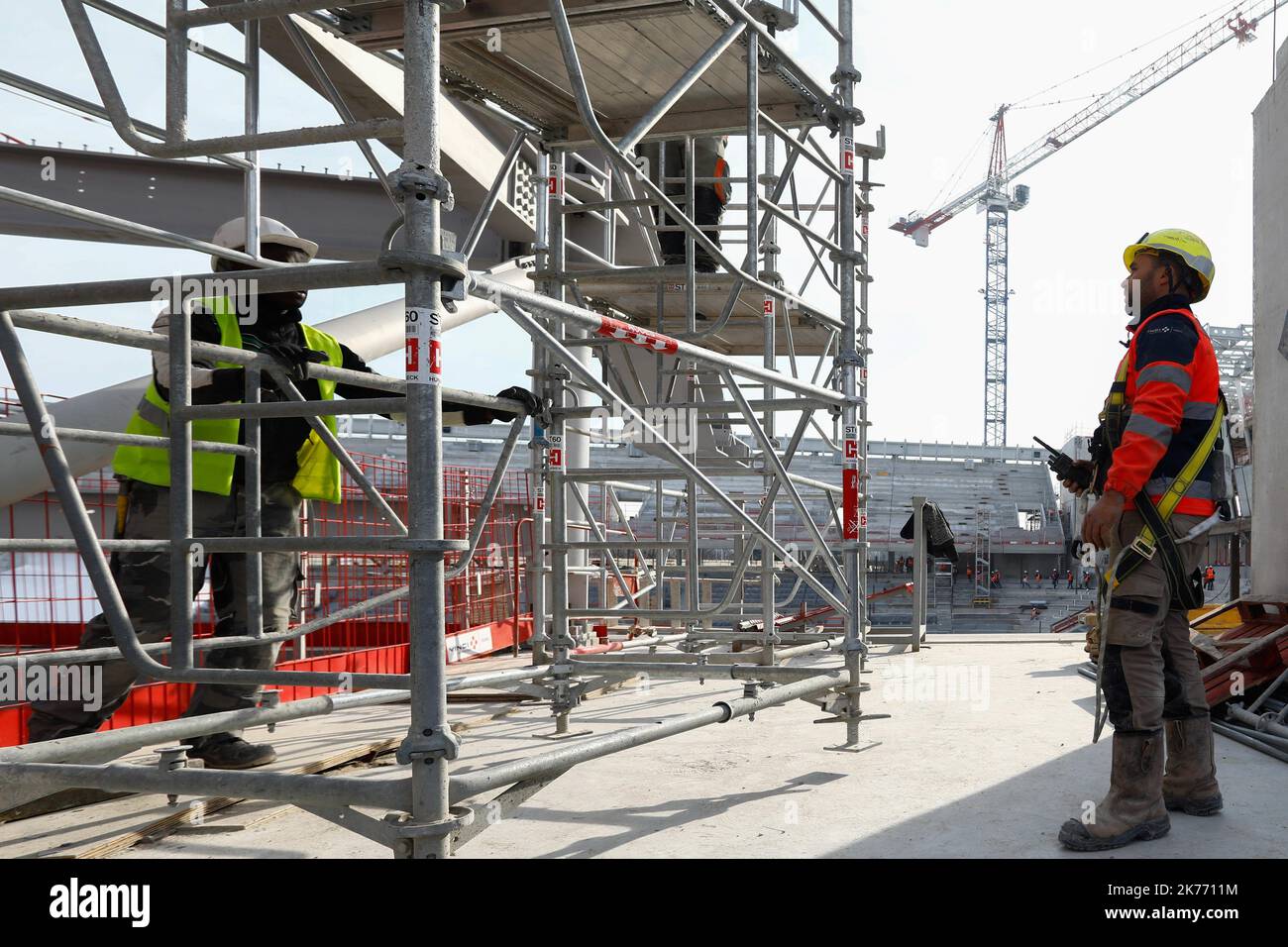 Building work on the Philippe-Chatrier Court and Its Retractable Roof ...
