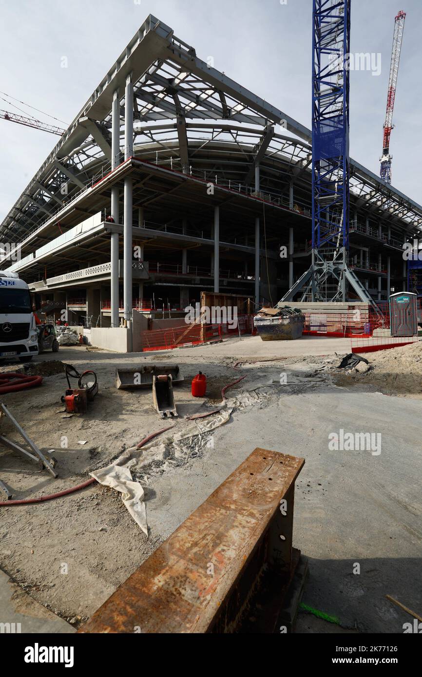 Building work on the Philippe-Chatrier Court and Its Retractable Roof ...