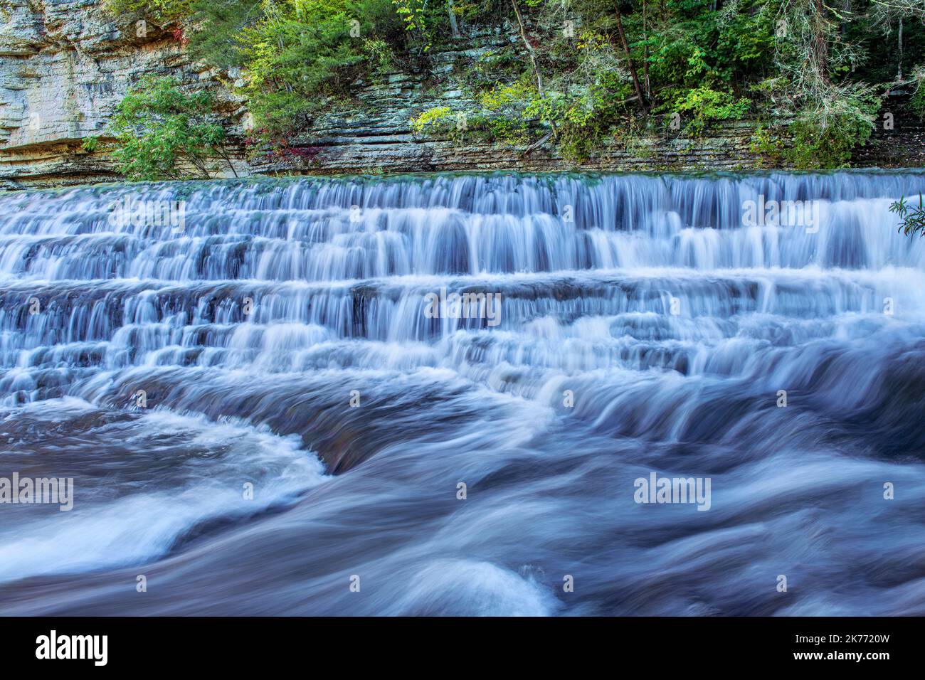 Stunningly beautiful waterfall hi-res stock photography and images - Alamy