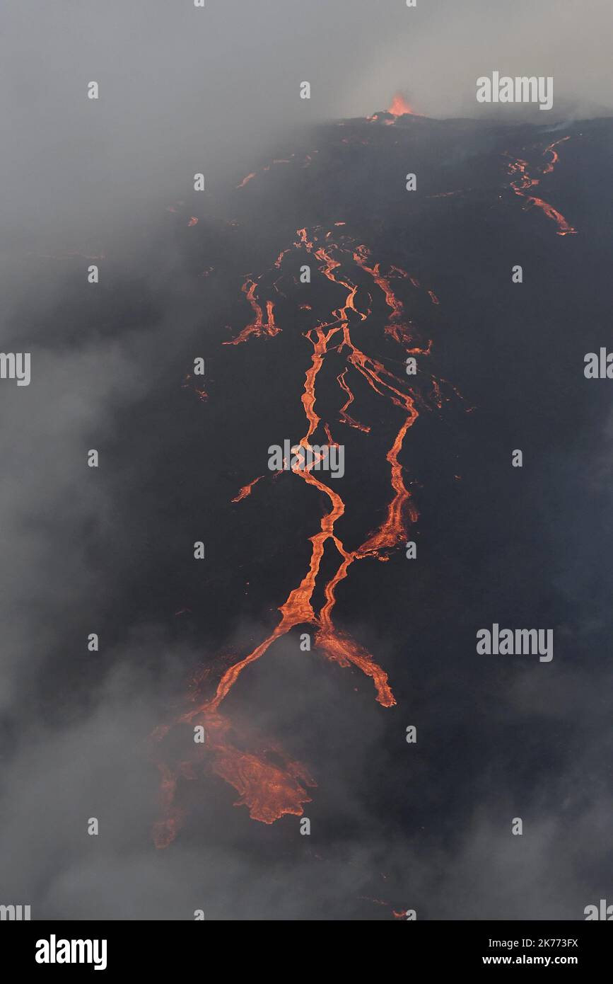 volcanic eruption on La Reunion, on march 7th 2019 Stock Photo - Alamy