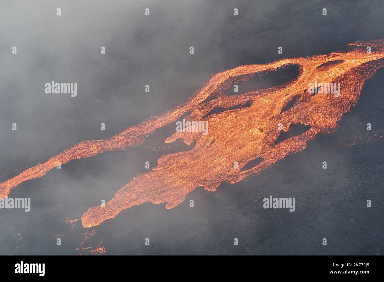volcanic eruption on La Reunion, on march 7th 2019 Stock Photo - Alamy