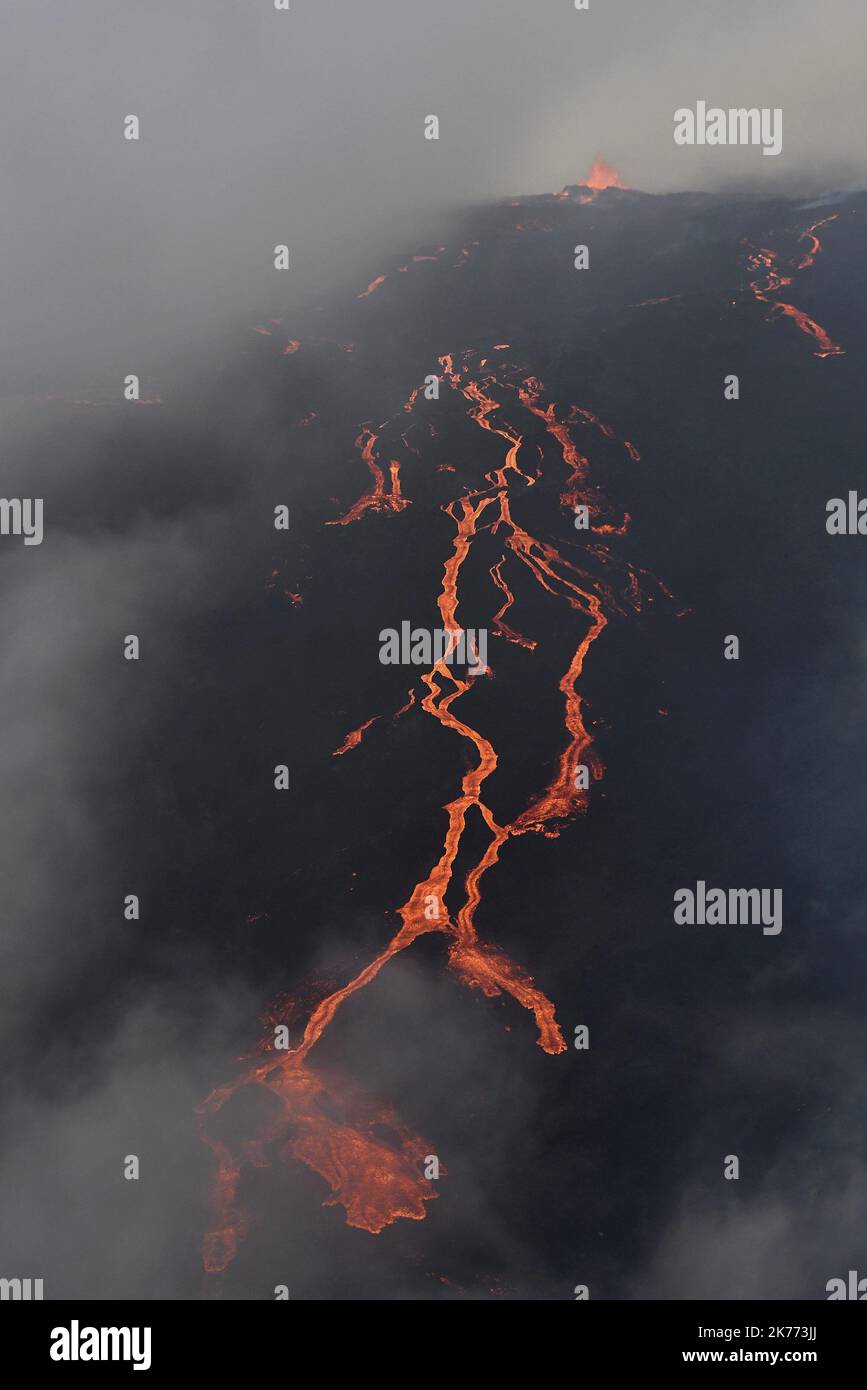 volcanic eruption on La Reunion, on march 7th 2019 Stock Photo - Alamy
