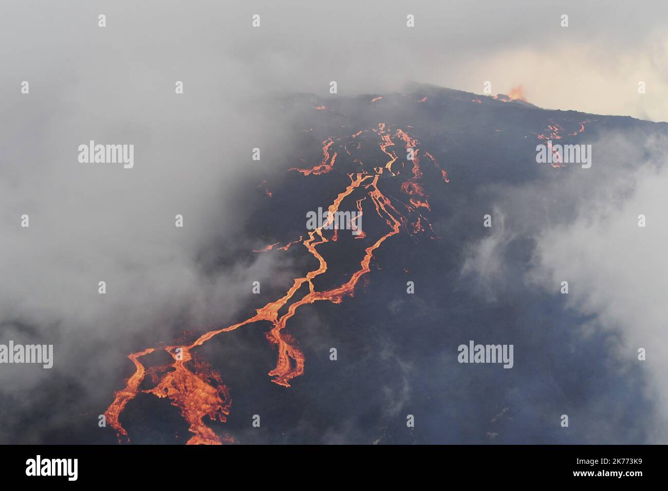 volcanic eruption on La Reunion, on march 7th 2019 Stock Photo - Alamy